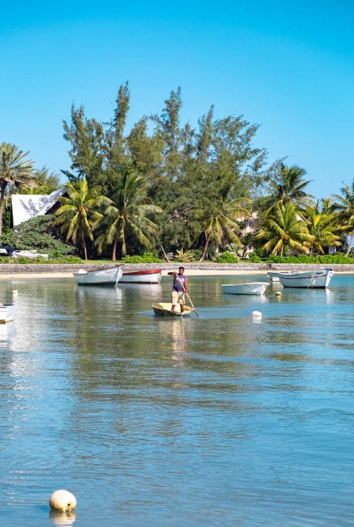 A Mermaid's Guide to Diving in Mauritius. - The Midnight Blue Elephant