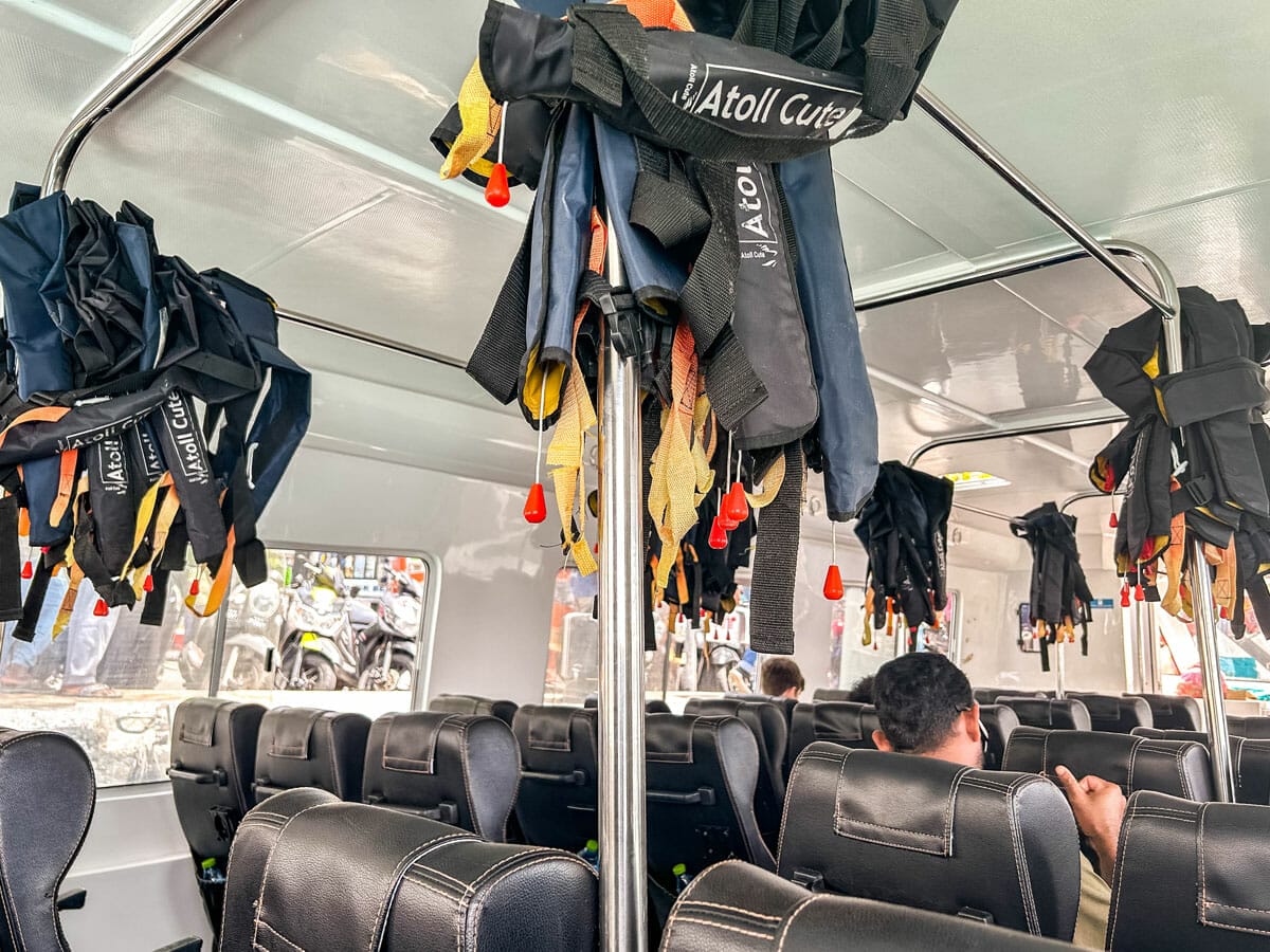 A Guide to Fulhadhoo - Visiting a local island in Maldives. - The ...