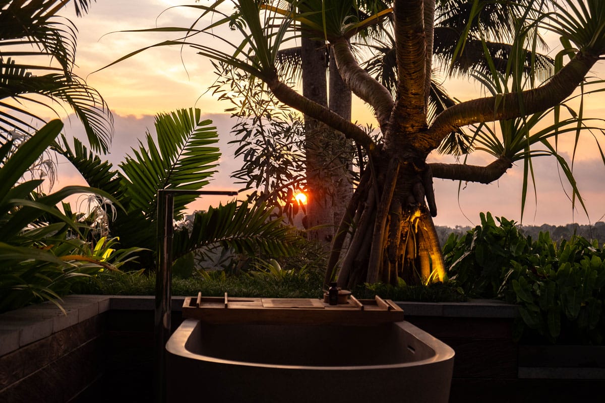 The Ridge Bali - Home for Epicurean Nature Lovers. - The Midnight Blue ...